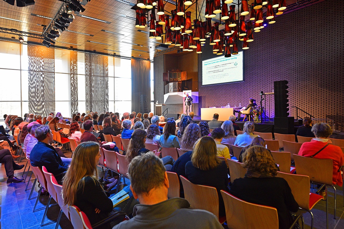 Symposium post-COVID: verband met Q-koorts - Q-support